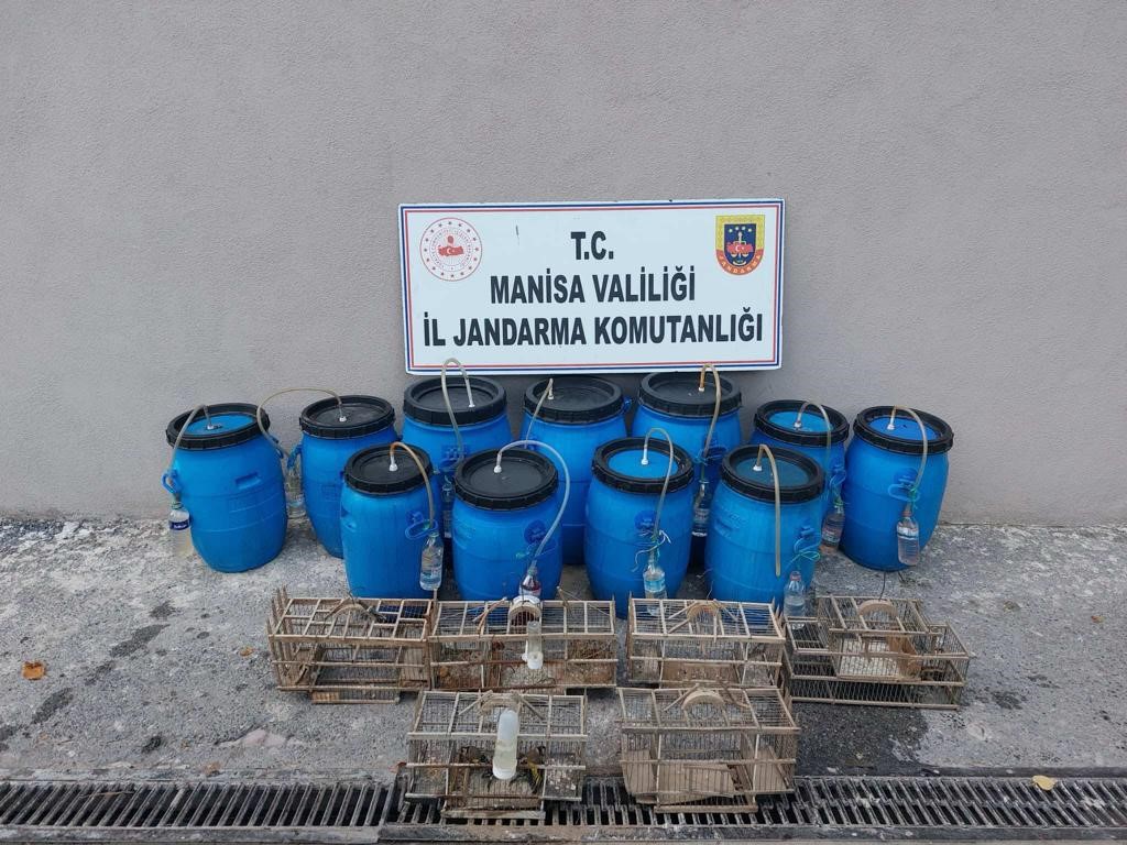 Jandarma sahte alkole geçit vermiyor Jandarma sahte alkole geçit vermiyor