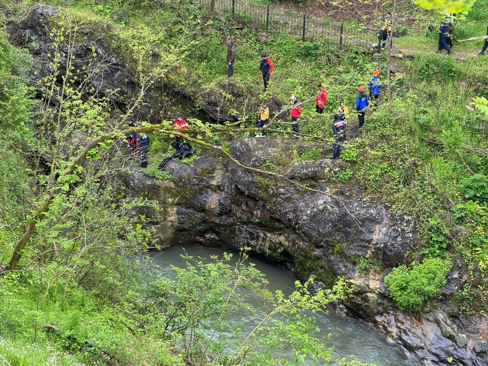 Kanyon’da nefesler tutuldu! Ordu’da kayıp ikilinin izleri aranıyor